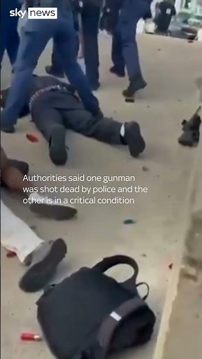 Moment gunmen open fire on Bondi Beach