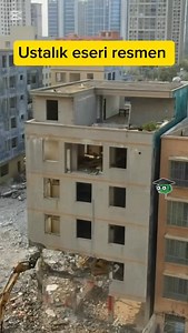 37K views · 787 reactions | İnce ince işlemiş operatör  #inşaat #hafriyat #yıkım #operator #bina | Mantık Mühendisi | Facebook