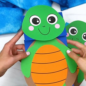 🐢 Turtle Puppet Craft ✂️ Get the template on the blog | Simple Everyday Mom